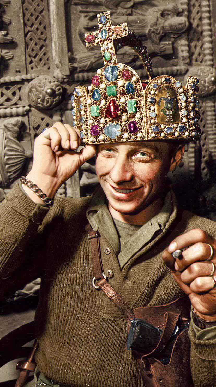 21 Fascinating Artifacts That Reveal Extraordinary History