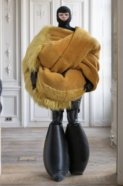 25 Weird Fashion Designs That Make Us Roll Our Eyes In Frustration ...