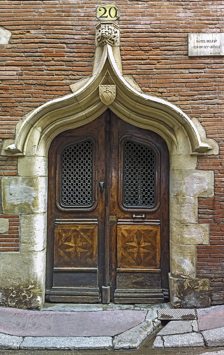 21 Wild Doors You Don't Walk Through Every Day - The Scroller