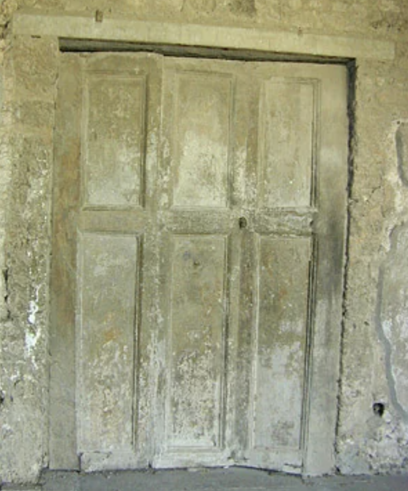 21 Wild Doors You Don't Walk Through Every Day - The Scroller
