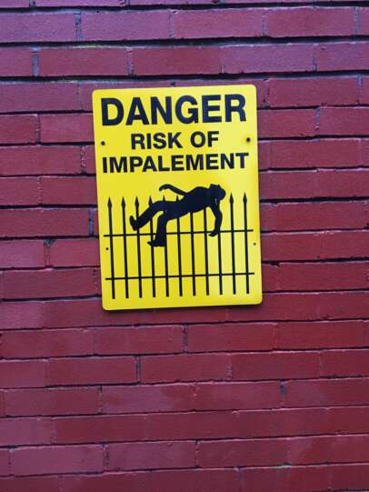 75 Scary Signs That Are Straight Out of A Horror Movie - The Scroller
