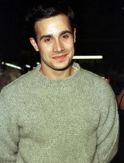 29 Vintage Photos of Old School '90s Heartthrobs - The Scroller