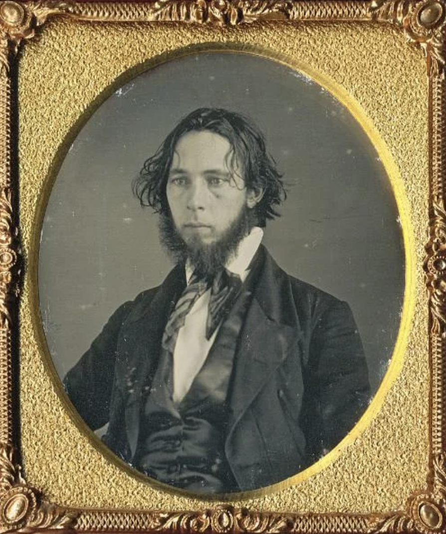 17 Pics of Potential Time Travelers Caught On Their Journeys - The Scroller