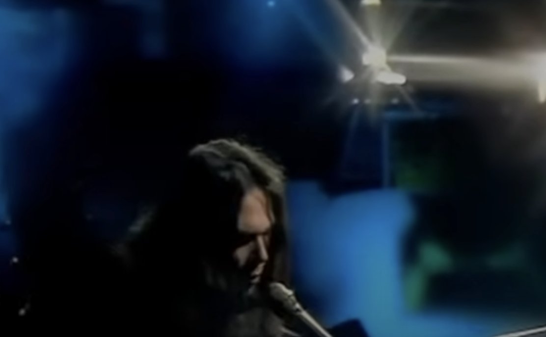 19 Neil Young Quotes To Tip Your Hat To - The Scroller