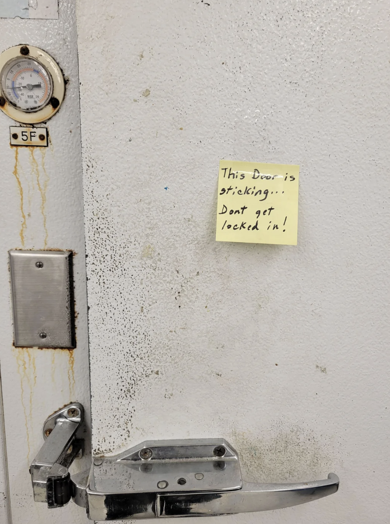 19 OHSA Fails That Are Right Out Of The Danger Zone - The Scroller