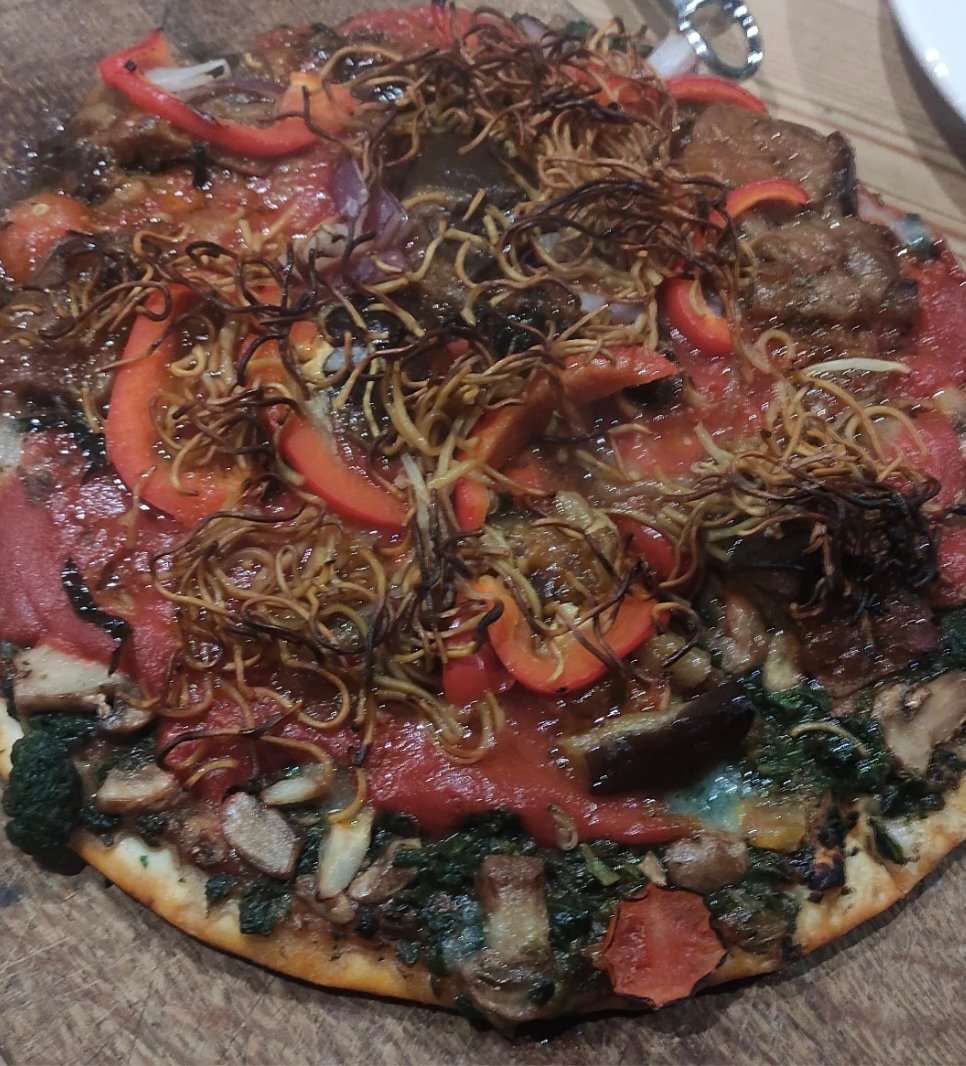 19 Pizzas That Were Crafted So Horribly They're Actual Food Crimes