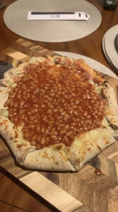 19 Pizzas That Were Crafted So Horribly They're Actual Food Crimes