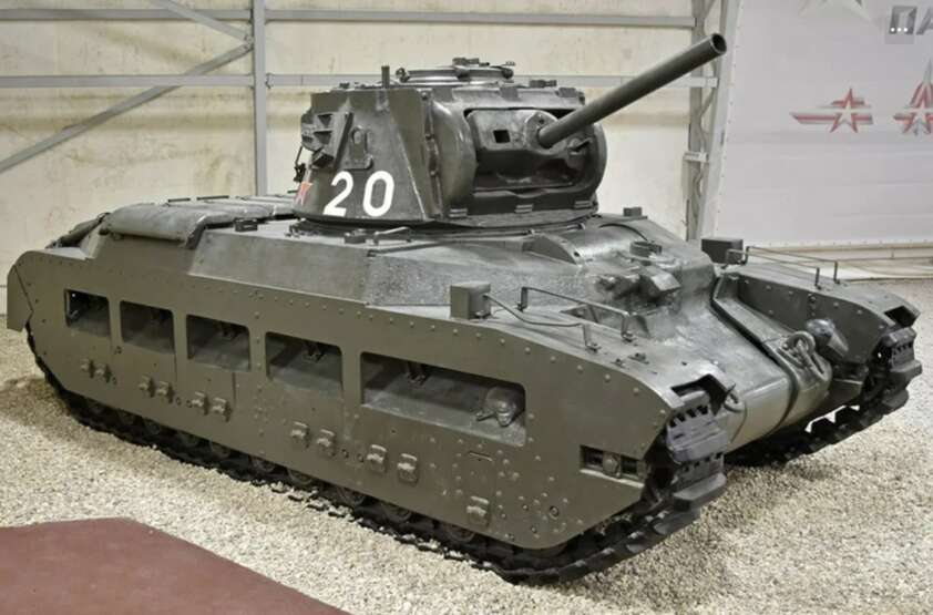 23 Vintage Pics of UK Tanks From WW2 - The Scroller