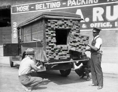 31 Photos From Prohibition That Capture Its Wild History
