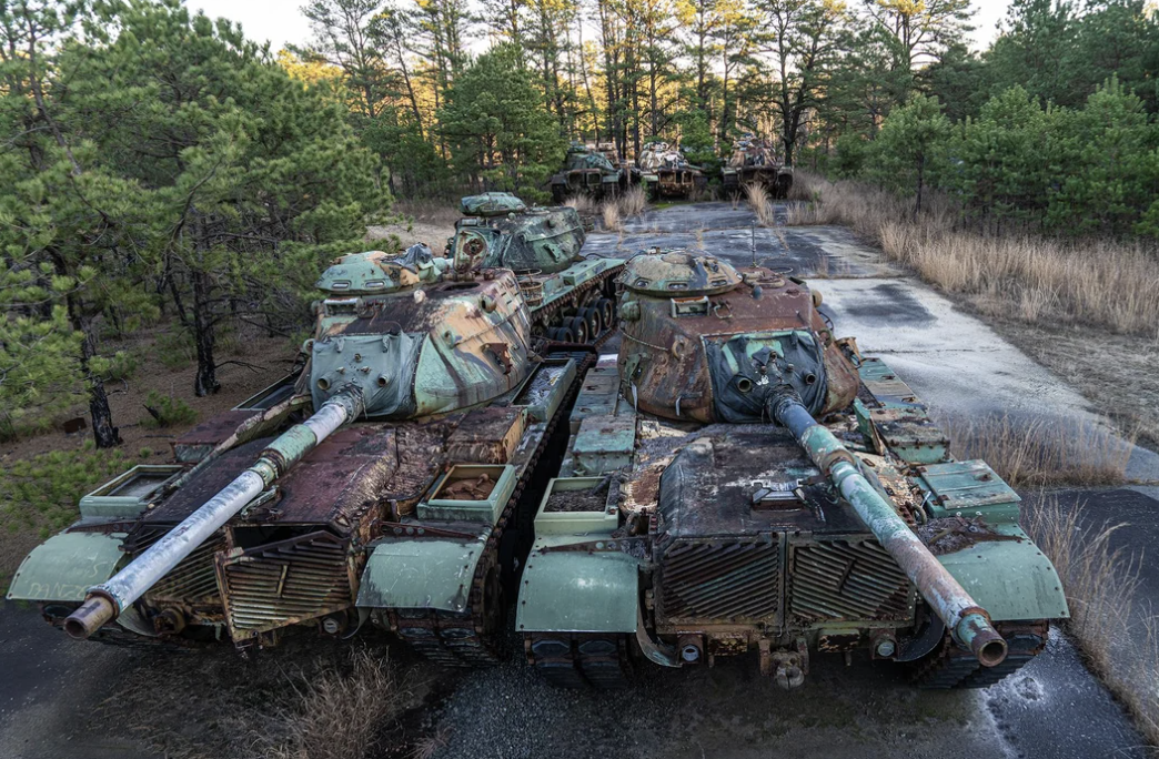 19 Abandoned Tanks That Were Left To Rust Away - The Scroller