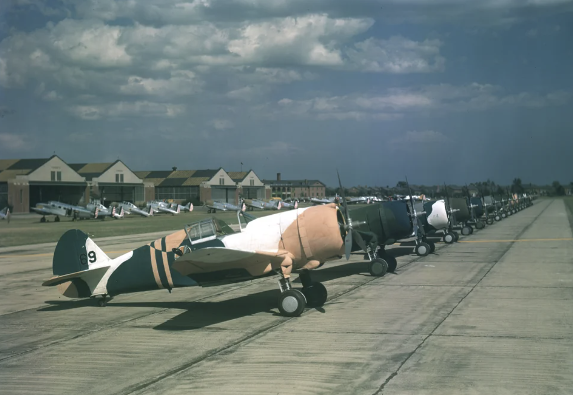 23 Photos Capturing the Golden Age of Aviation (1919-1939) - The Scroller