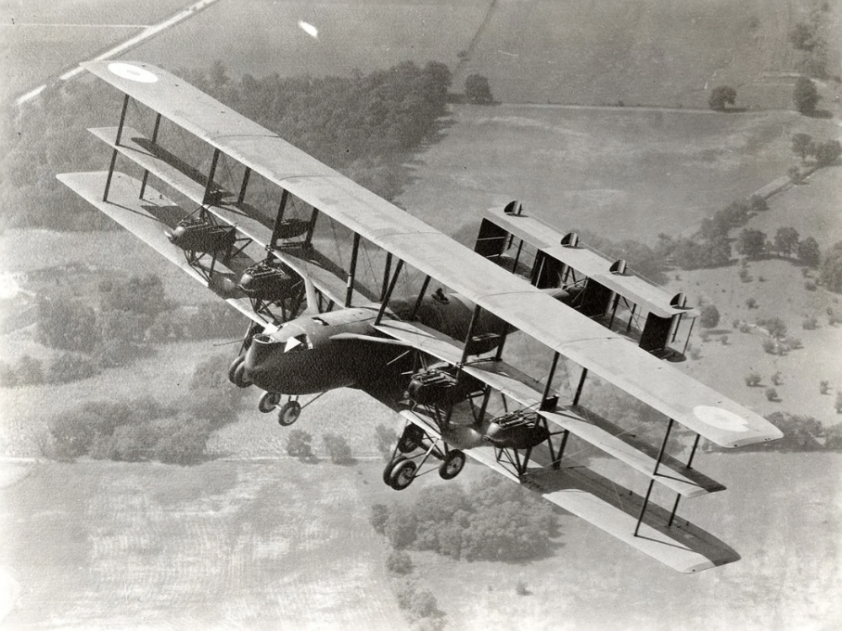 23 Photos Capturing the Golden Age of Aviation (1919-1939) - The Scroller