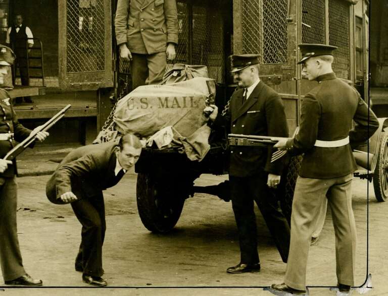 Harry Houdini Escapes: 10 of His Most Daring Stunts