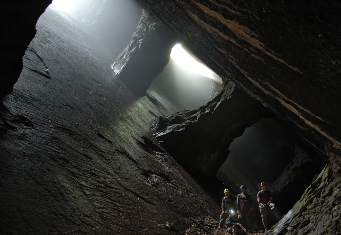 The Forgotten Depths: 20 Photos of Abandoned Mines and Other Forgotten ...