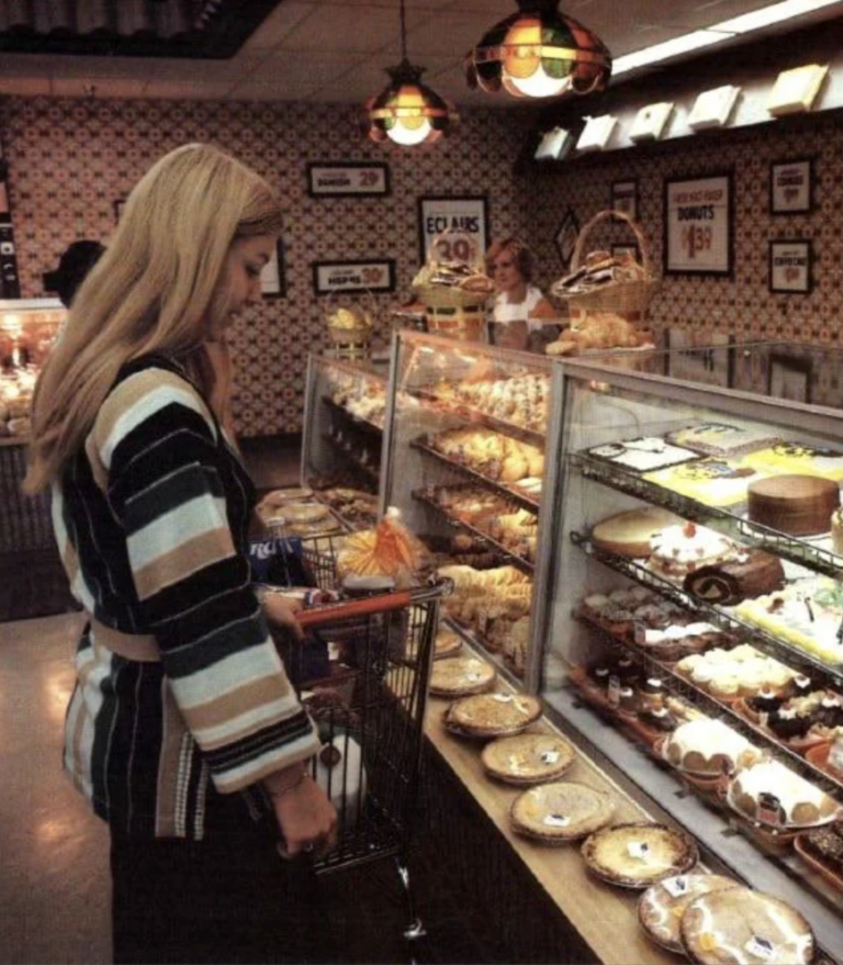 Throwback Aisles: A Nostalgic Look at 1960s and 1970s Grocery Stores ...