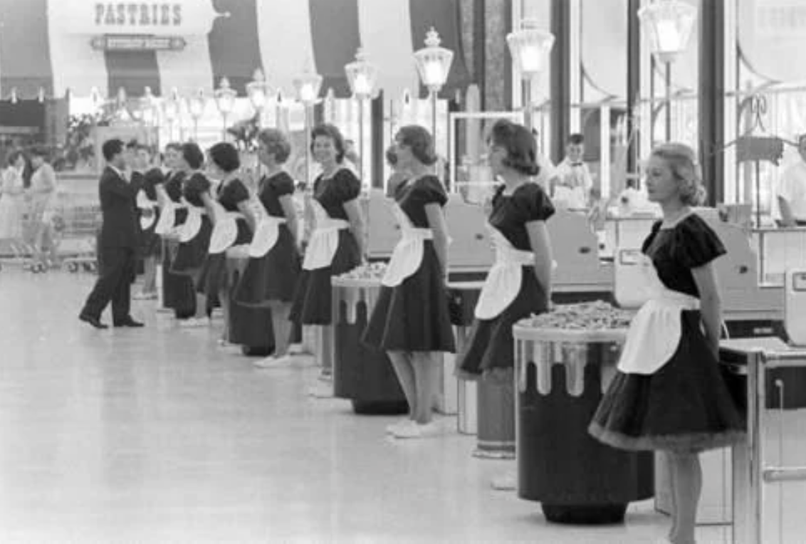 Throwback Aisles: A Nostalgic Look at 1960s and 1970s Grocery Stores ...