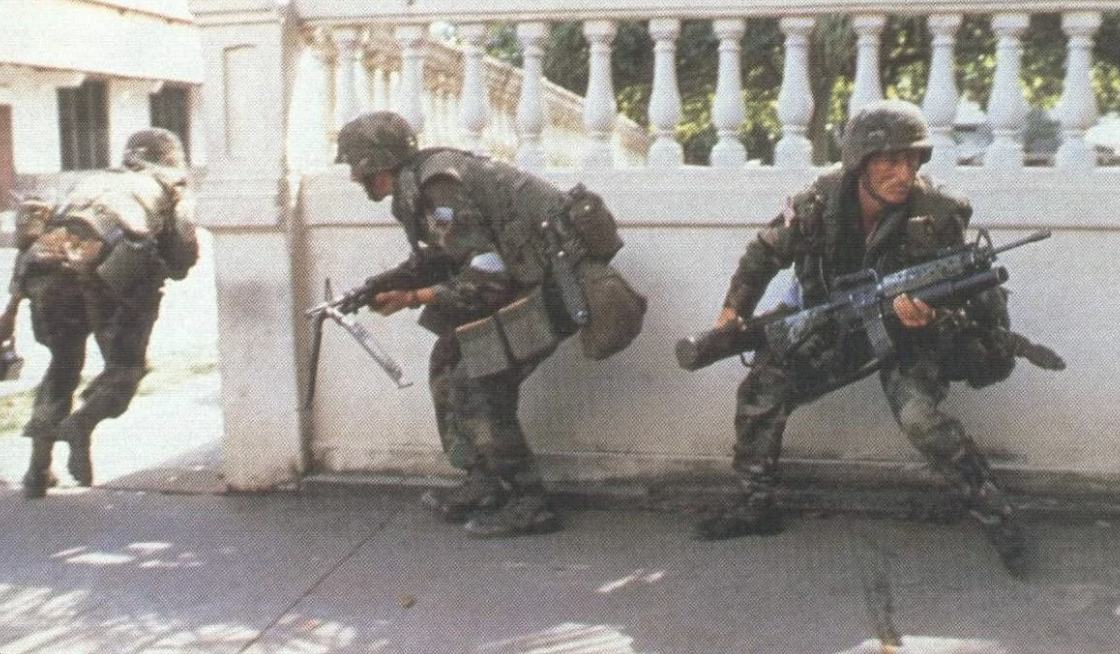 19 Military Photos From Operation Just Cause - The Scroller