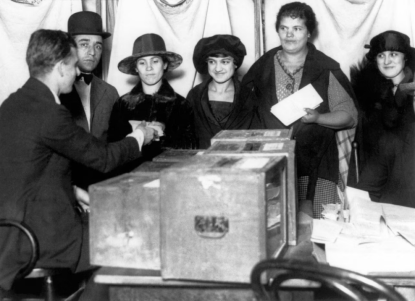 20 Vintage Photos That Show The Battle For Women's Right To Vote - The ...
