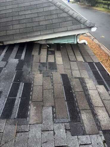 18 Roof Repair Fails That Hang Over Us - The Scroller