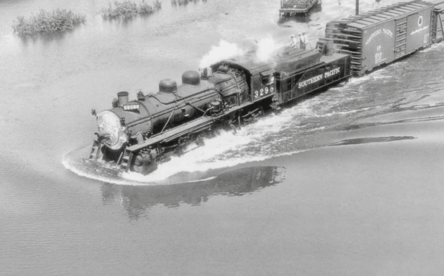 13 Rare Images of Ferries From the Past