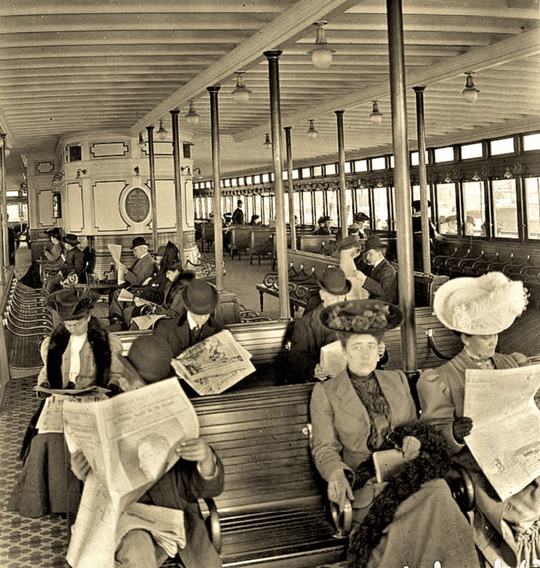 13 Rare Images of Ferries From the Past