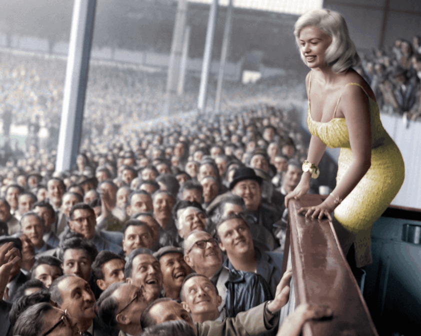 15 Colorized Photos of Hollywood Icon Jayne Mansfield