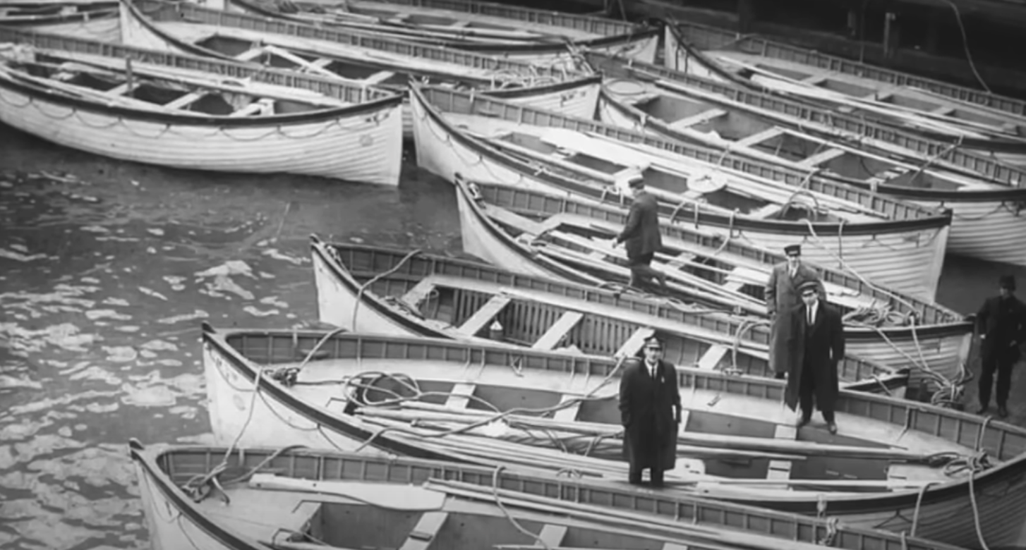 24 Rare Titanic Photos From Construction to Catastrophe