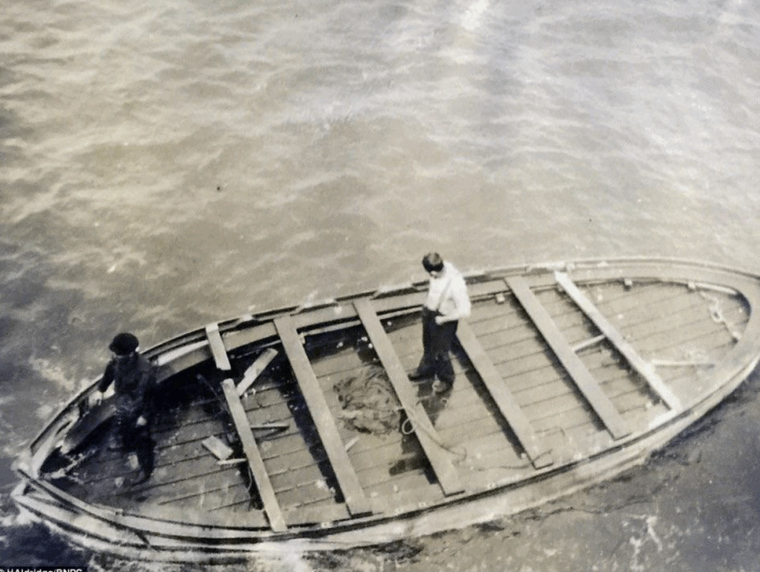 24 Rare Titanic Photos From Construction to Catastrophe