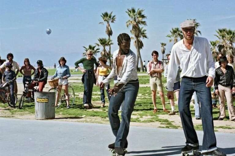 20 Vintage Photos That Capture the Seventies Roller Skating Craze - The ...