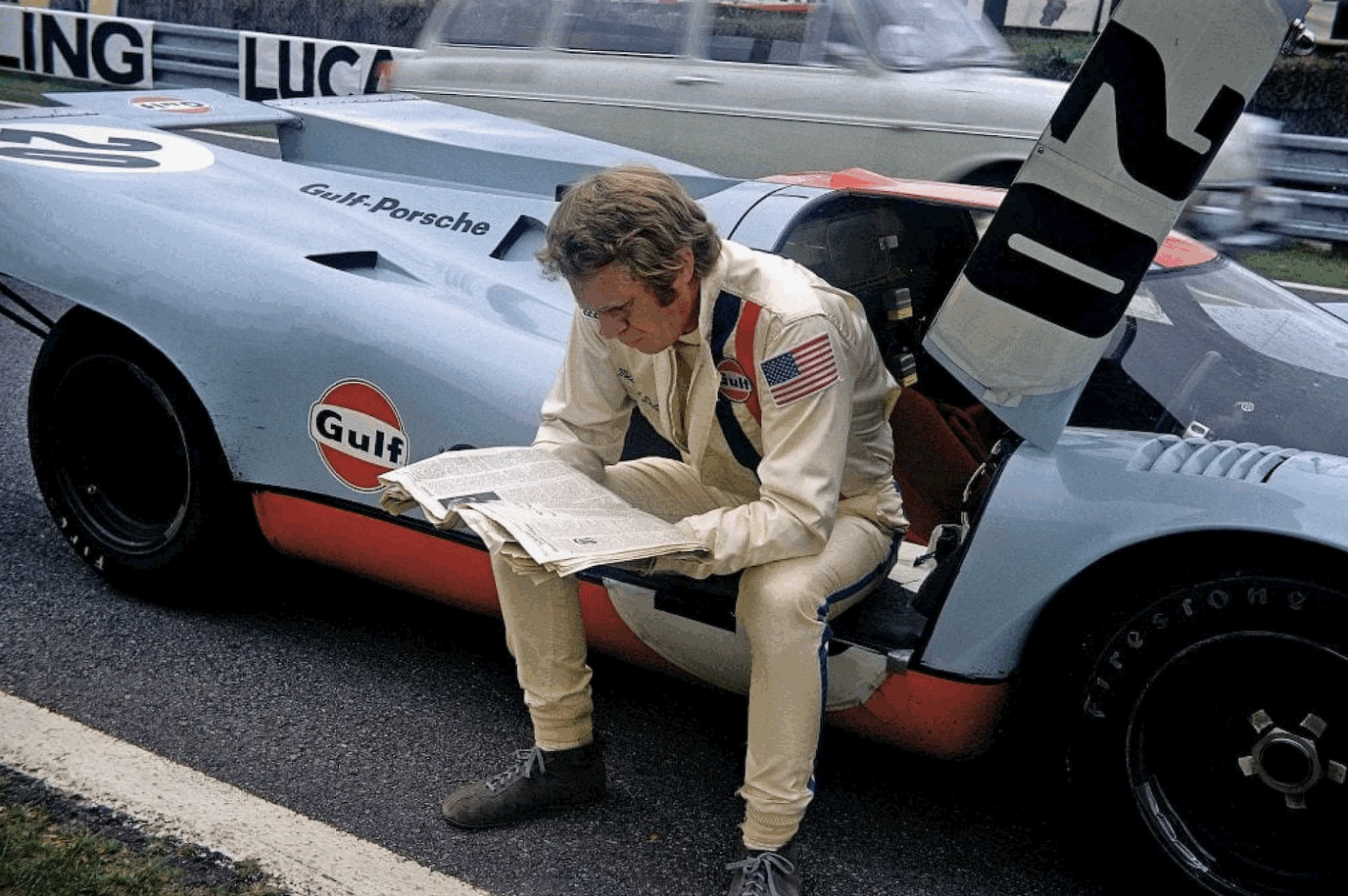 20 Vintage Photos of Steve McQueen That Define Old-School Cool - The ...