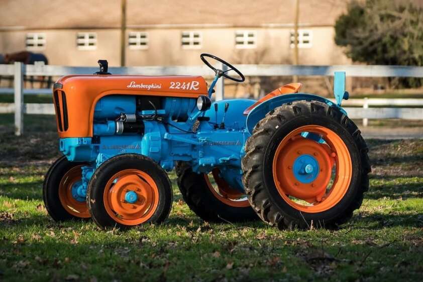 20 Vintage Tractor Photos That Prove Farming Was Always Cool - The Scroller