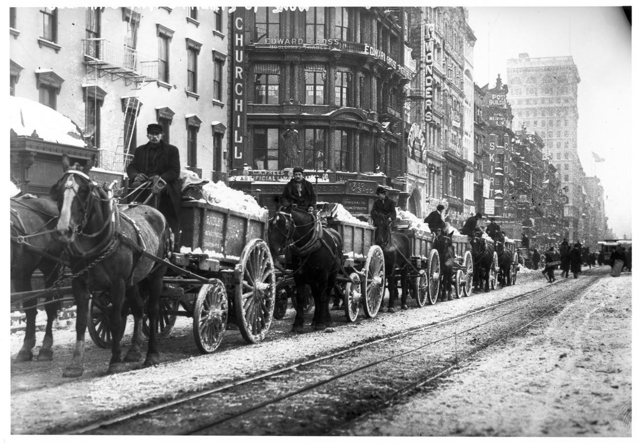 20 Vintage Photos of Wagons That Rolled Through Time - The Scroller