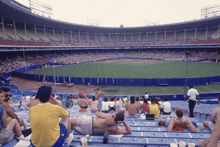 35 Vintage Photos of the 1980s - The Scroller