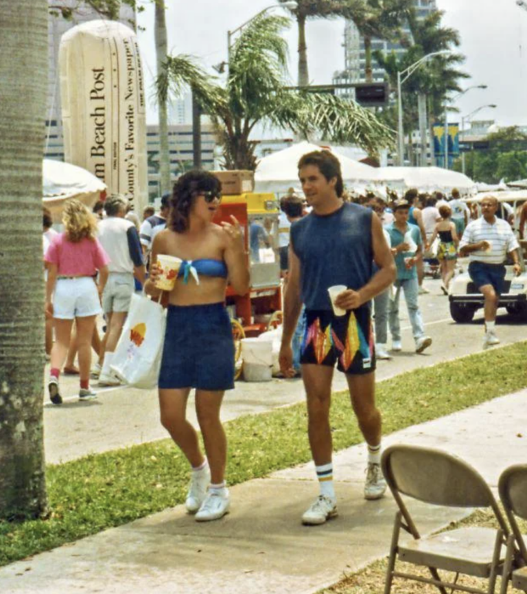 35 Vintage Photos of the 1980s - The Scroller