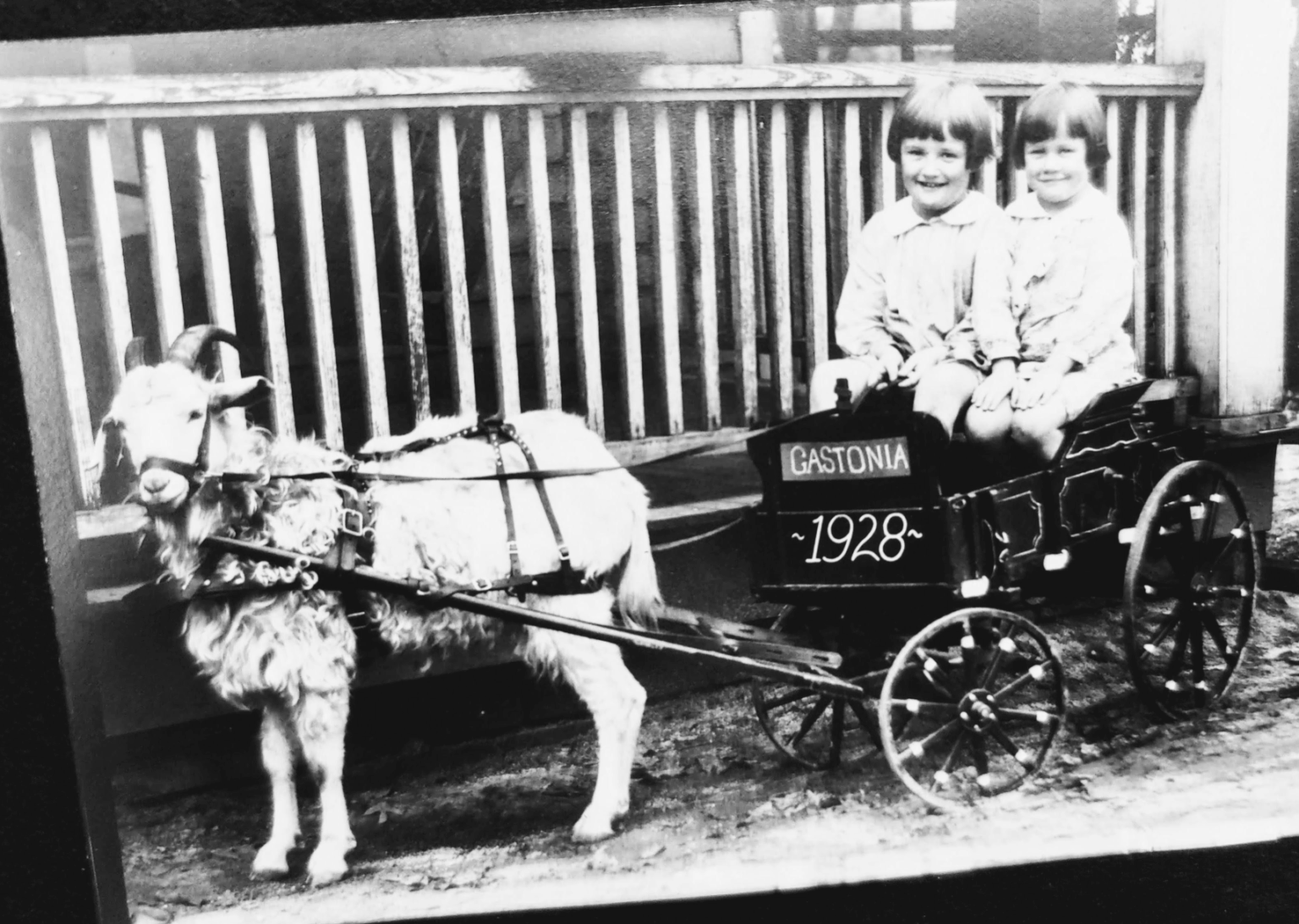 30 Vintage Late 1920s Photos