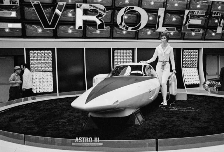 25 Vintage Photos of Car Shows From the 1930s to the 1970s