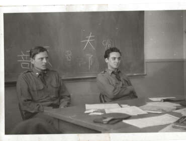 20 Vintage Photos of What 1950s Classrooms Looked Like