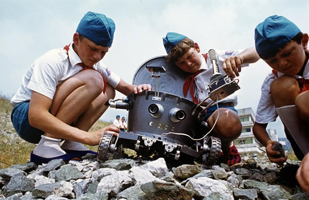 20 Vintage Photos of Summer Camp Fun and Mischief