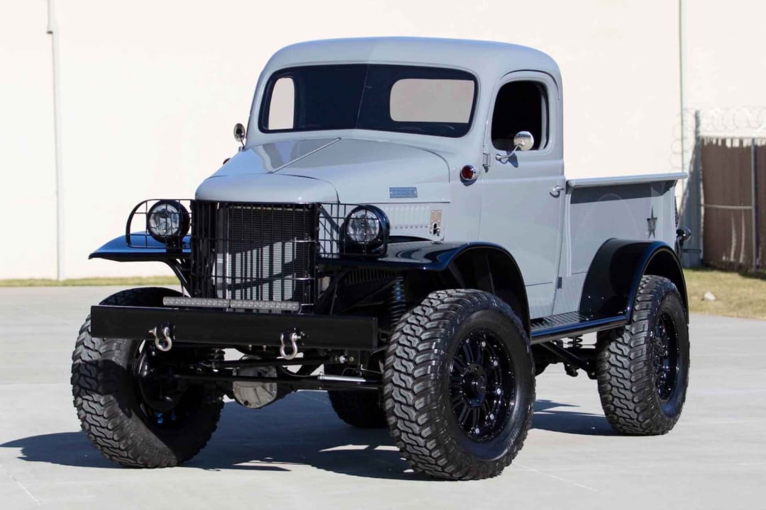 40 Vintage Cars from the Early 1940s in Stunning Detail