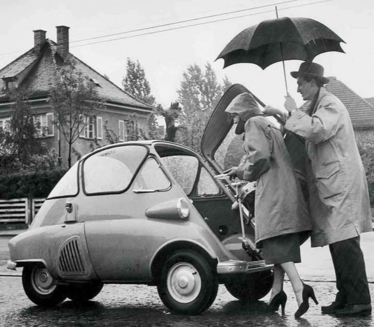 20 Vintage Mid-1950s Cars Photos