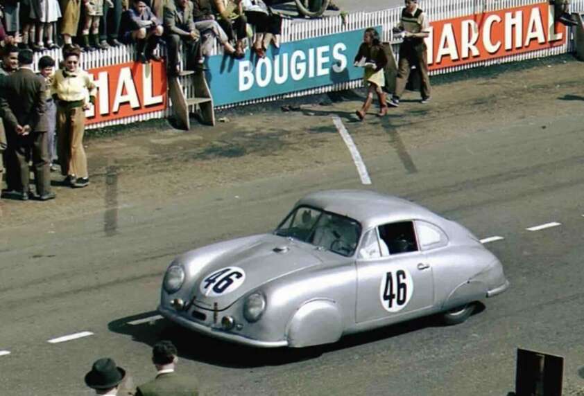20 Colorized Early 1950s Photos