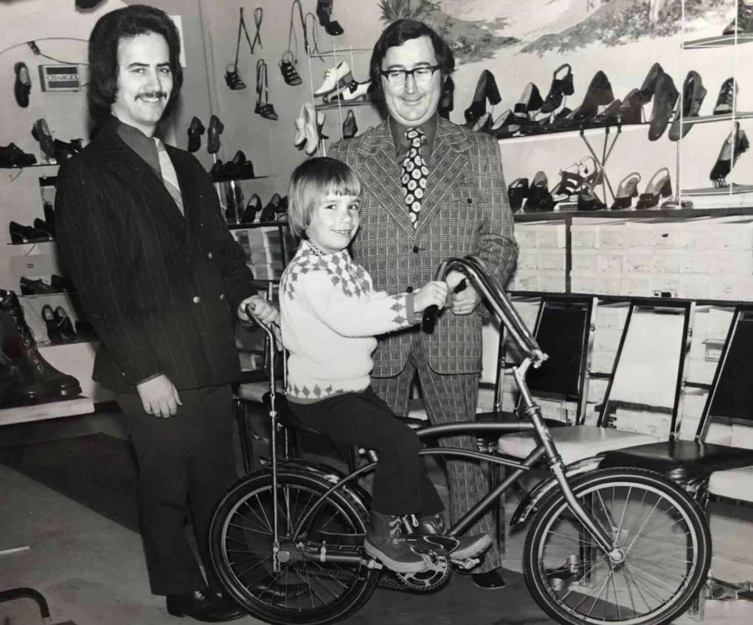35 Early to the Mid-1970s Vintage Photos