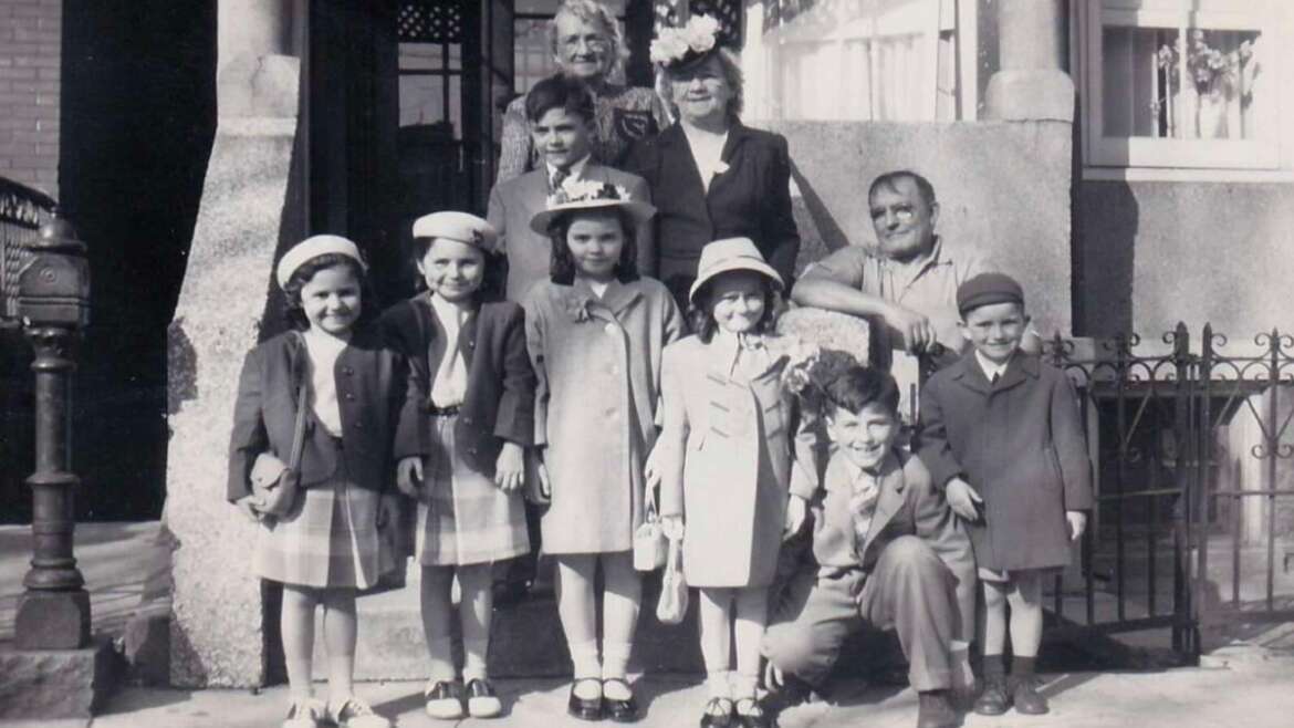 20 Family Traditions From The 1940s