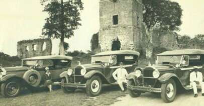 18 Vintage Photos of People's Cars in the 1920s