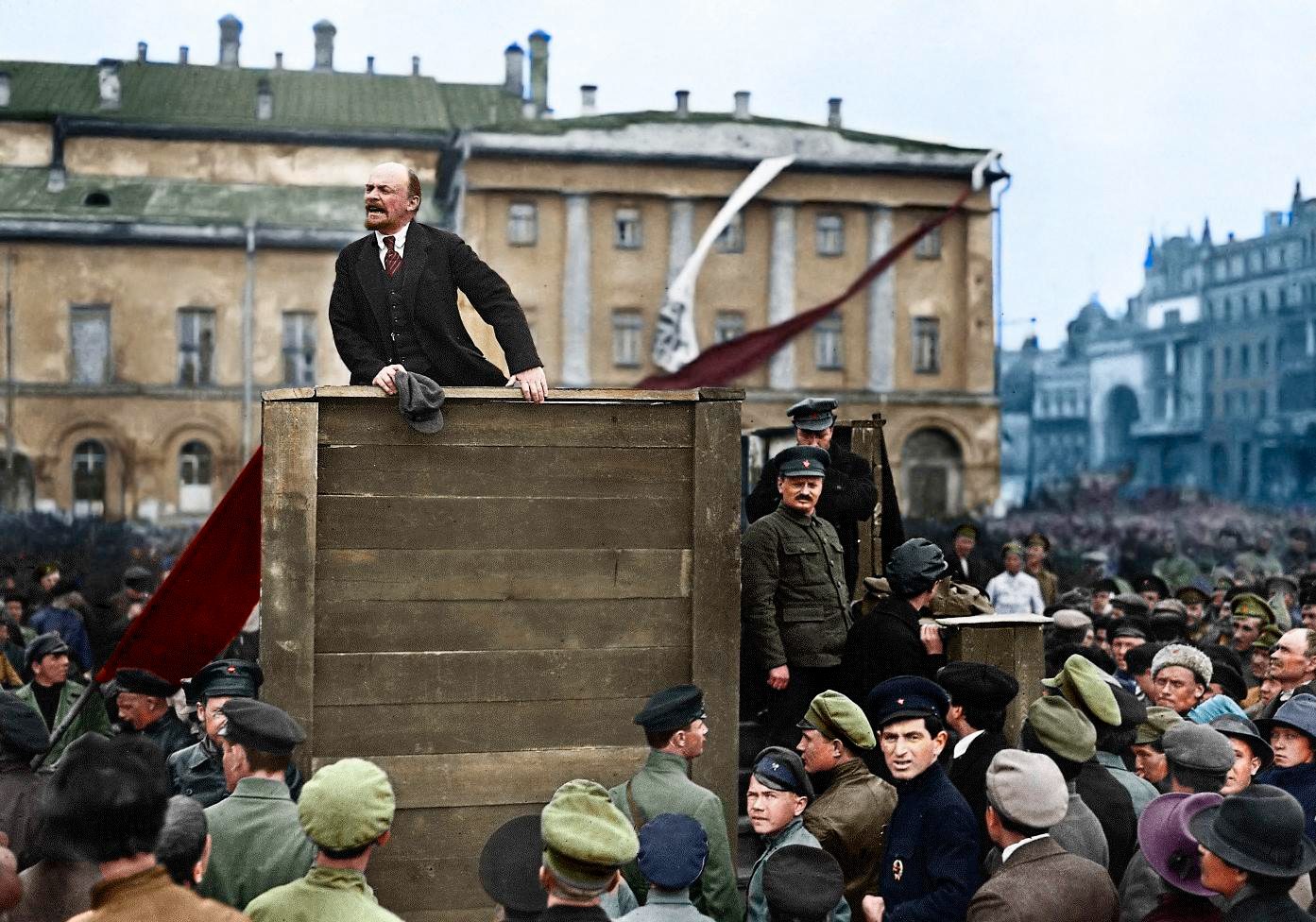 Colorized Photos of Soldiers: 20 Rare Looks at the 1920s