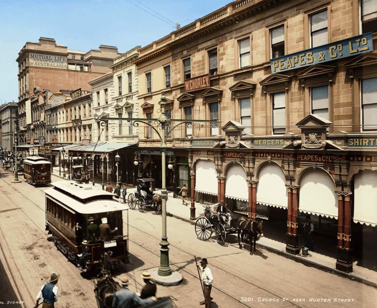 20 Colorized Photos of Street Scenes in the Early 1900s