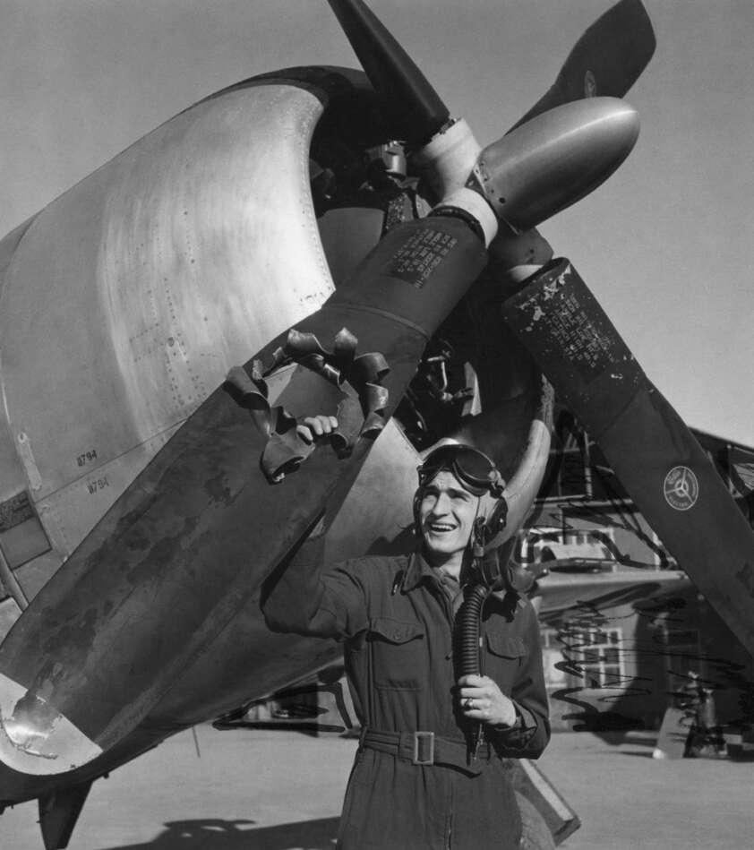 15 Historic WWII Photos Capturing the End of War