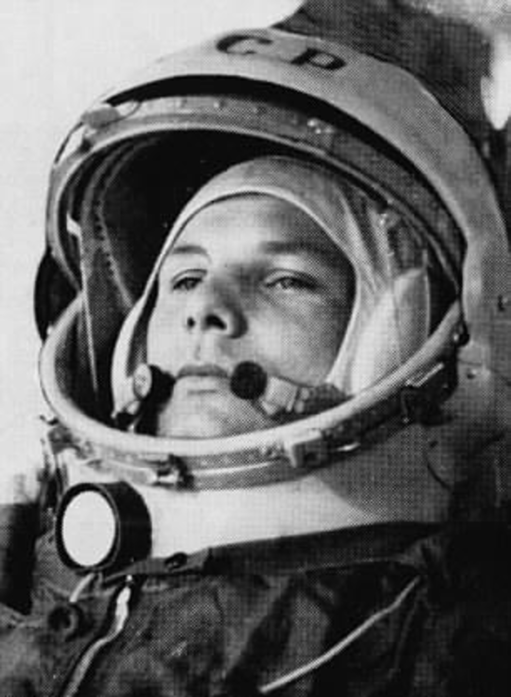 20 Rare Vintage Photos of the First Man Who Went to Space