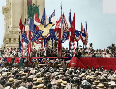 20 Striking Colorized Photos from the Early 1900s