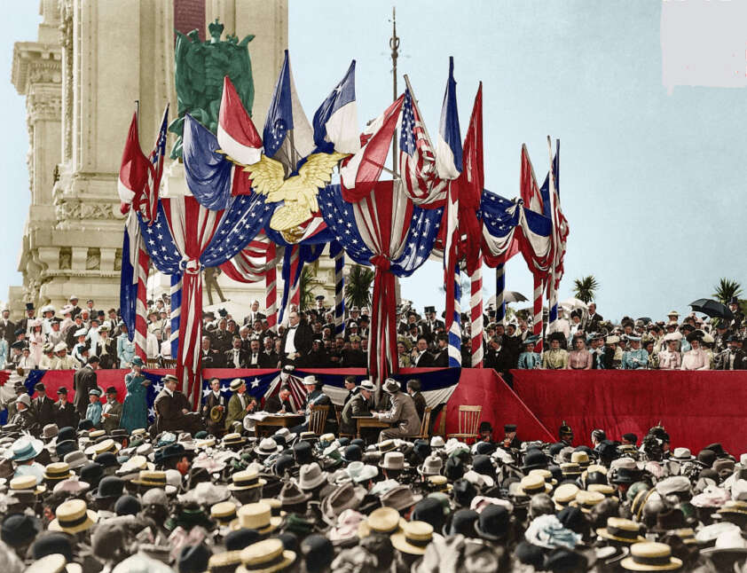 20 Striking Colorized Photos from the Early 1900s